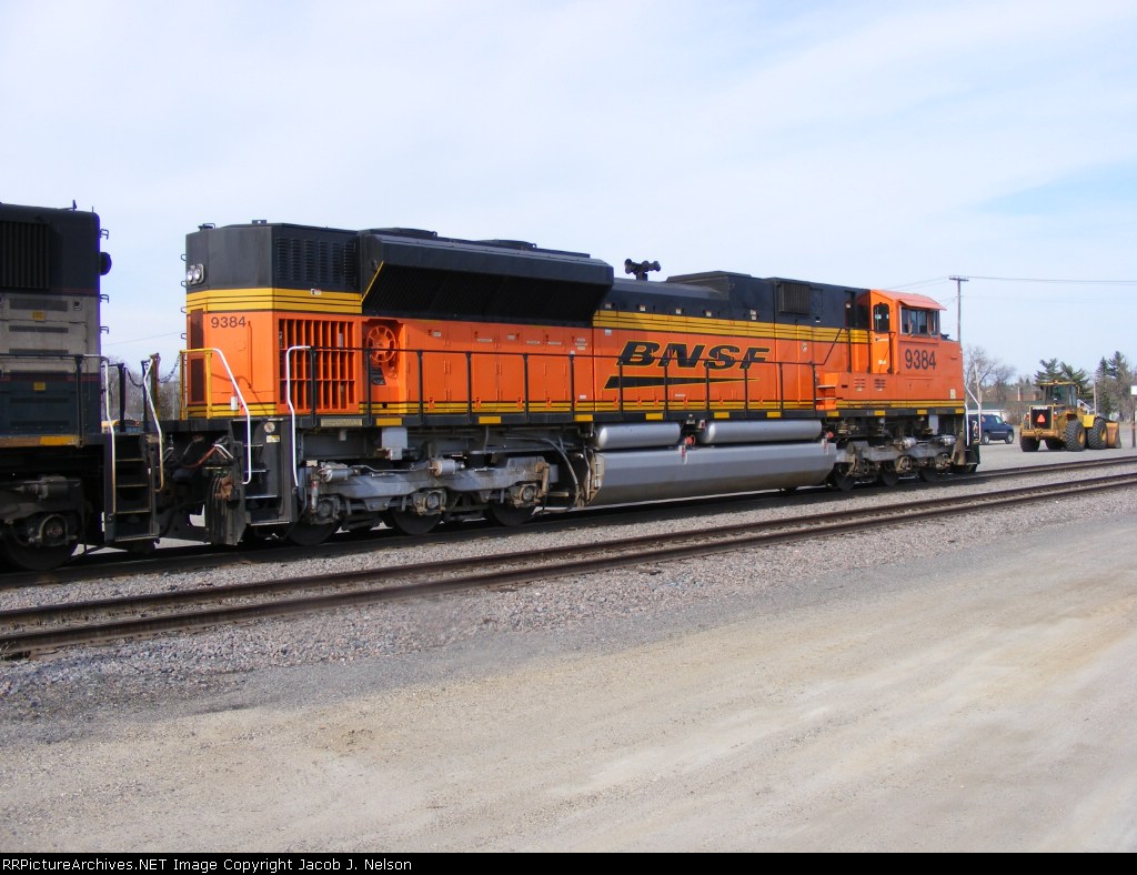 BNSF 9384